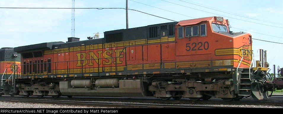 BNSF 5220